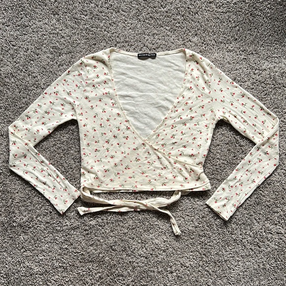 Brandy Melville | Tops | Brandy Melville Floral Wrap Top | Poshmark